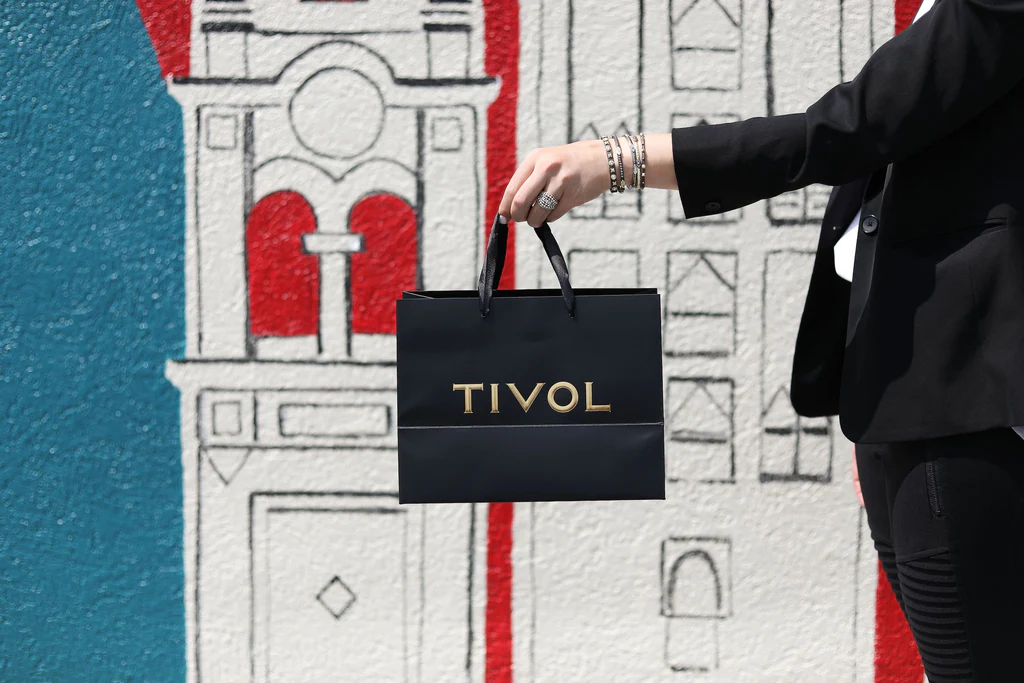 Duende, Art & Emily Armenta